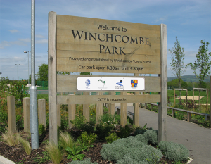 WinchcombePark_MainEntrance - Winchcombe; a historic Cotswold town with ...